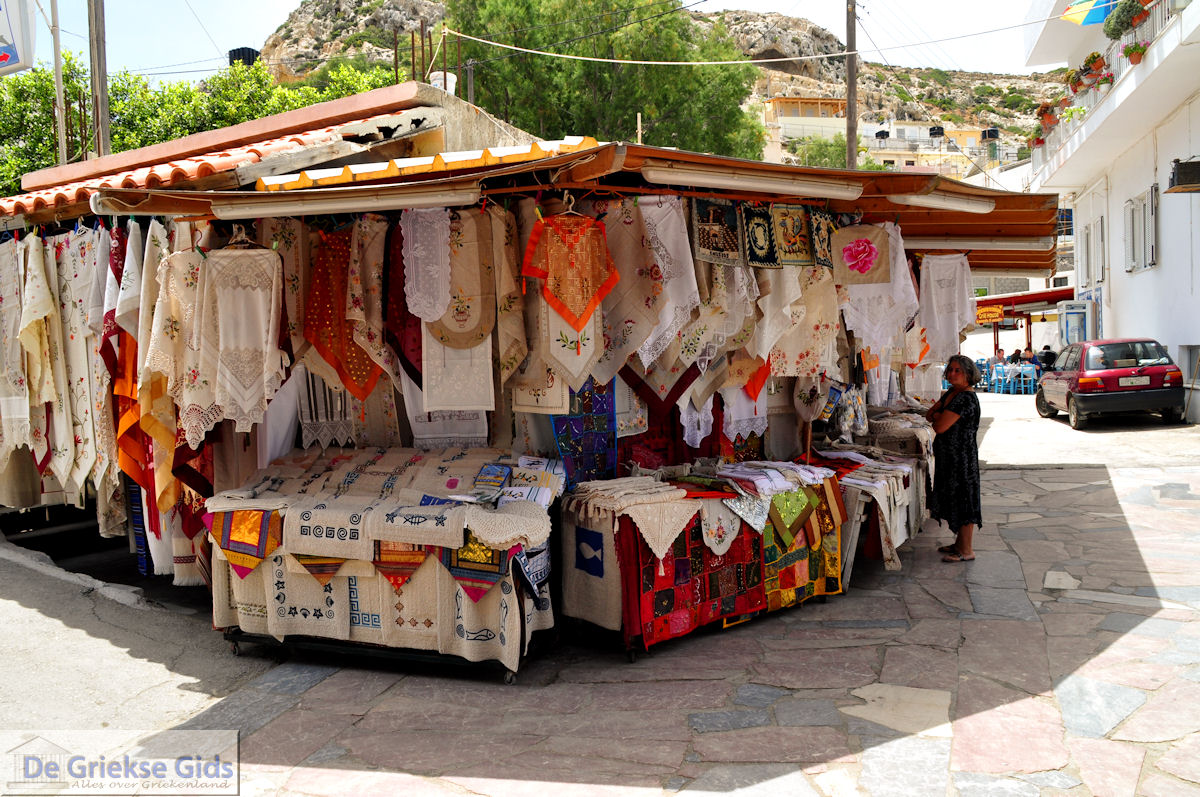 Matala Kreta - hippiedorp tussen de witte krijtrotsen