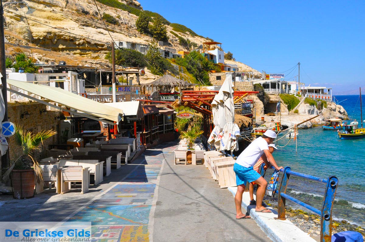 Matala Kreta - hippiedorp tussen de witte krijtrotsen